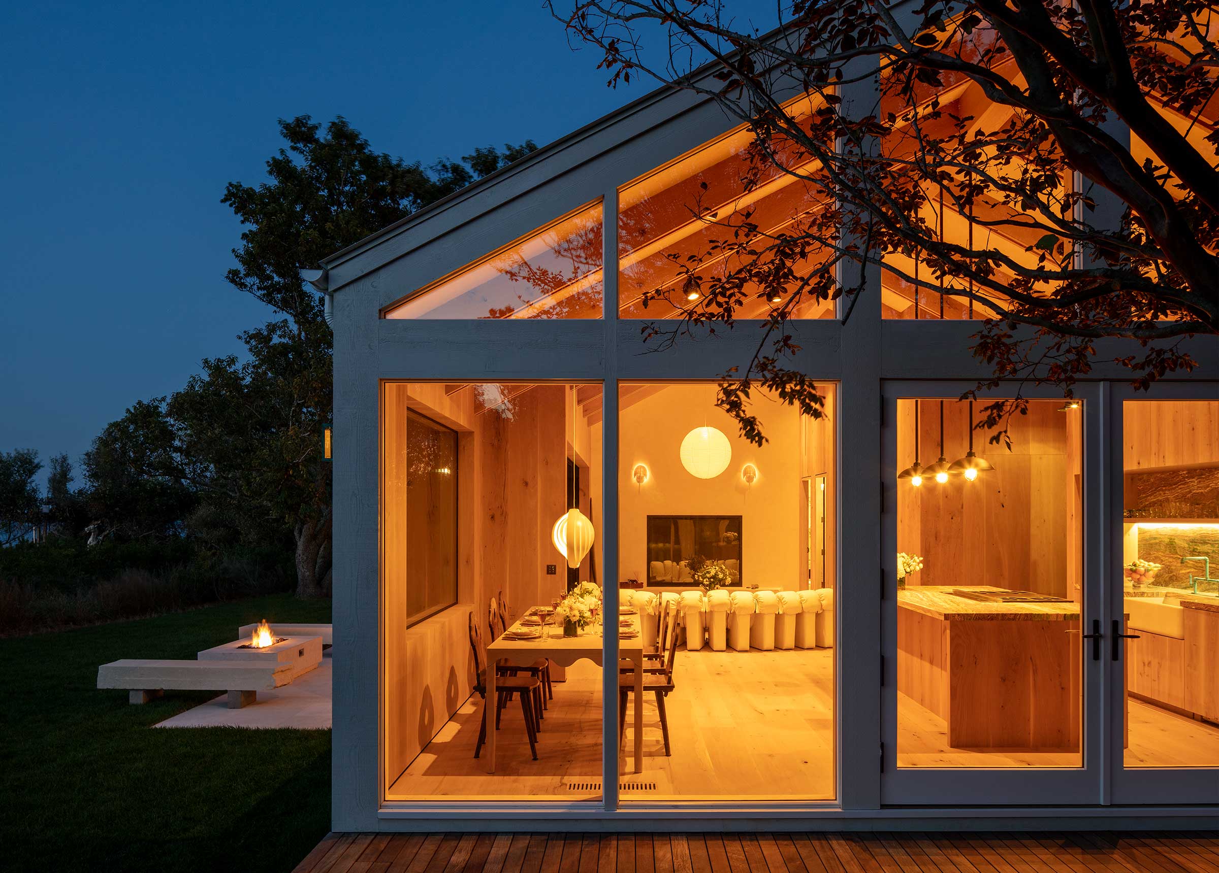 Ketra's Residential Lighting at Sasha Bikoff's Hamptons Barnhouse
